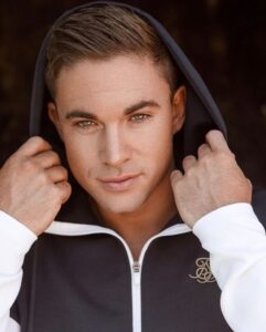 Will Parfitt of Magic Men Australia celebrates TikTok milestone, to ...